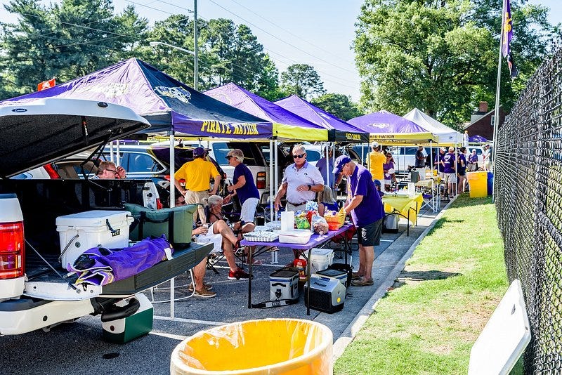10 Tailgate Essentials for the Ultimate Game Day Experience! | by D ...