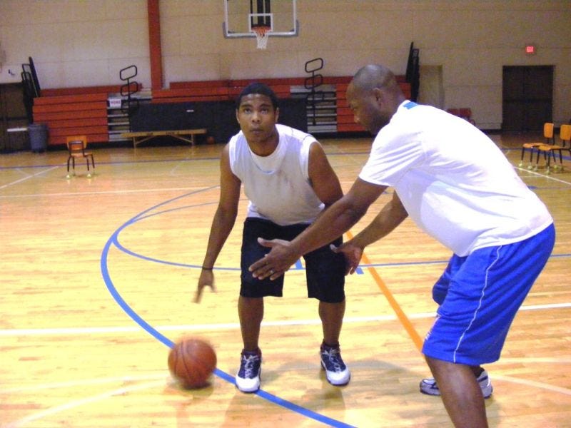 Choose the Best basketball Trainer for Your Kid | by Hoops Lessons | Medium