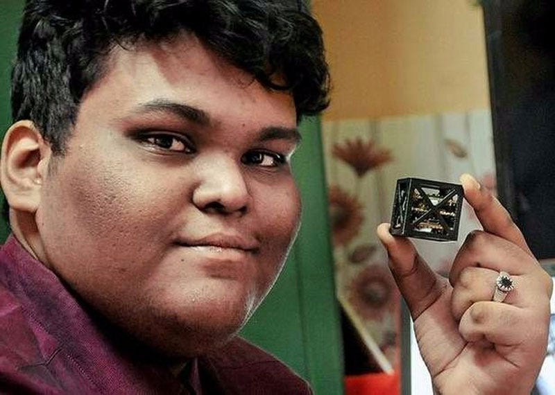 KALAMSAT WORLD’S SMALLEST SATELLITE INVENTED BY A KID RIFATH SHAROOK ...