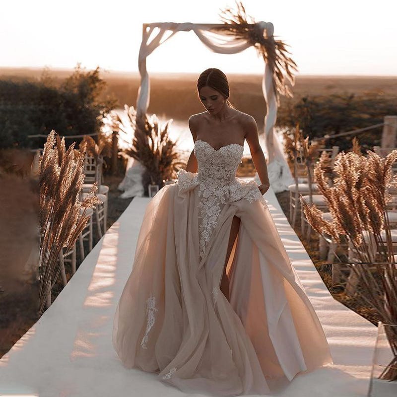 Chiffon Beach Scoop Neck Wedding Dress - Afif Ahmad - Medium