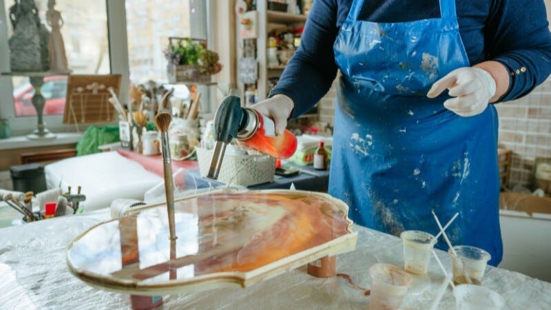 Finding Affordable Resin Art Courses: Fees Insights | by Arts Shala ...
