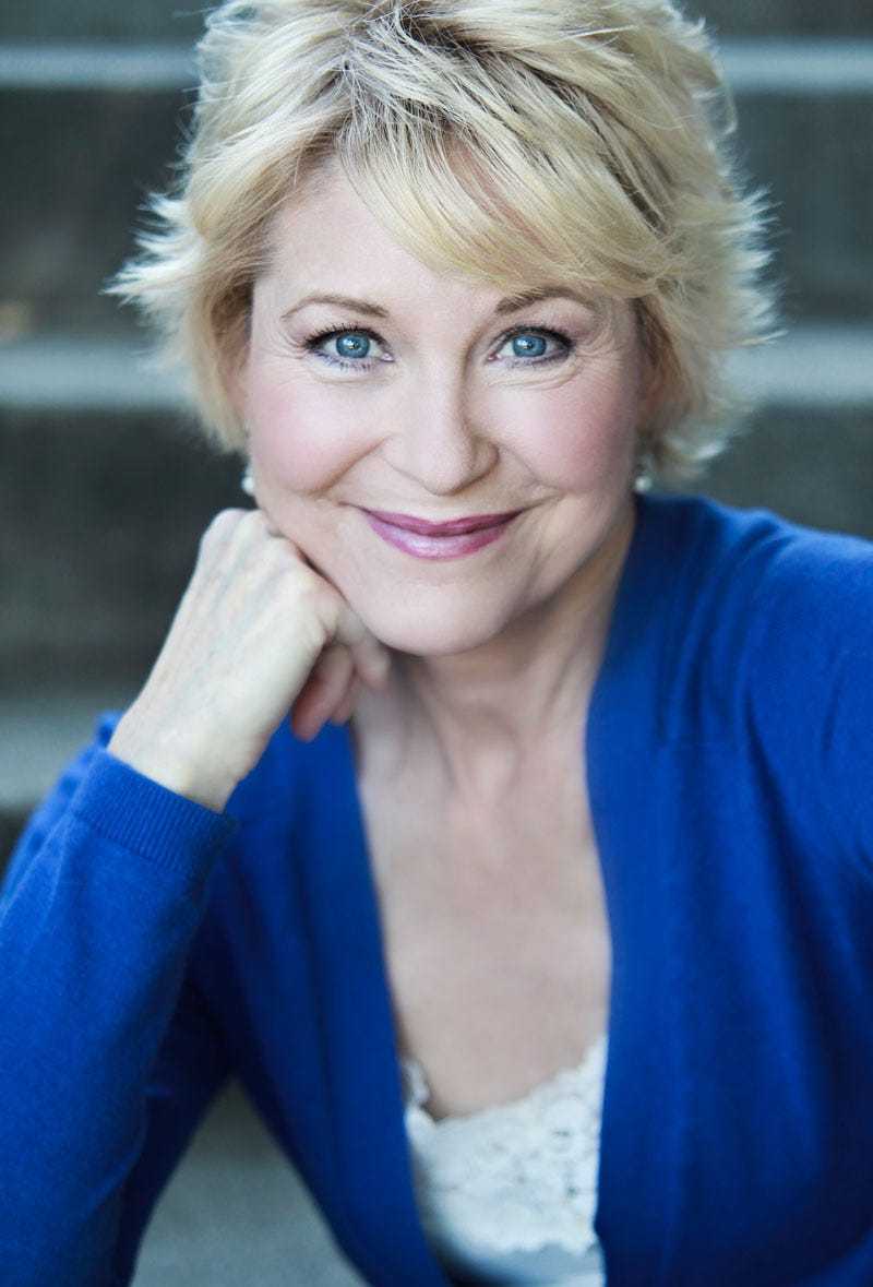 Q&A with Horror Actress Dee Wallace | by Jackie Sonnenberg | Medium