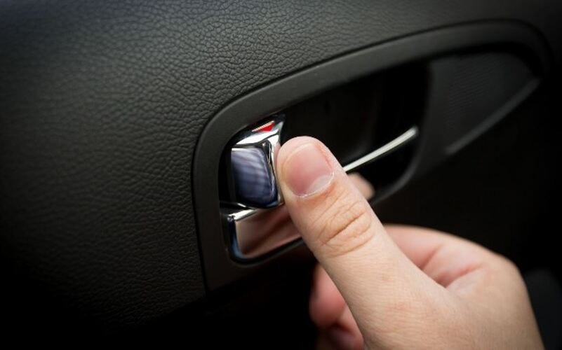 Begini Cara Perbaiki Door Lock Mobil Yang Bermasalah | by Montiro.id ...