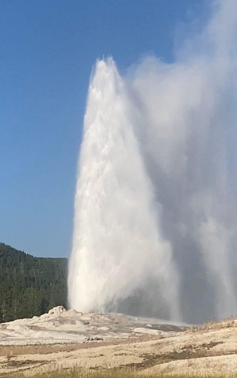 Old Faithful Geyser In Yellowstone National Park | by Floyd Mori ...