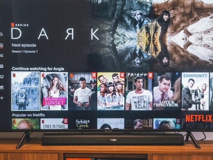 Netflix October Lineup: What’s In and What’s Out? — NewsBreak - Voice ...