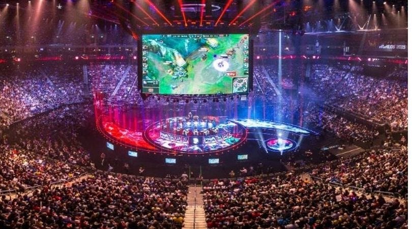 League of Legends World Champion 2020 the final. announce the ...