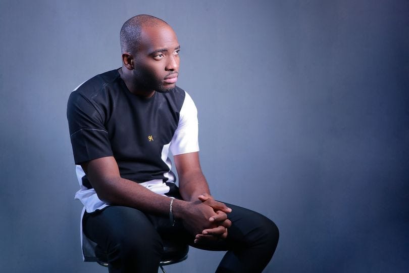 Claudel Noubissie Peut-il Devenir Riche en « Connard » ? | by Samuel Joel A. | Medium