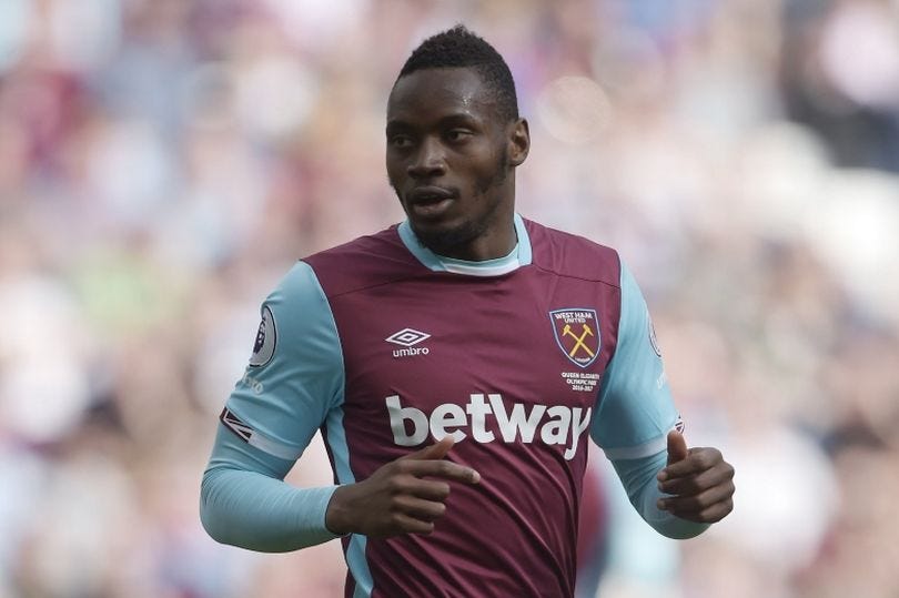 Diafra Sakho em “Should I Stay or Should I Go” | by Felipe Holanda | soprandobolhas | Medium
