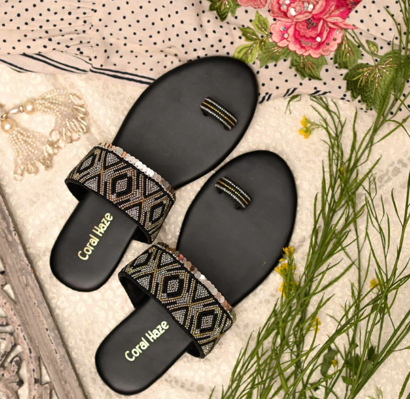 Fancy Kolhapuri Chappal for Ladies: A Blend of Tradition and Elegance ...