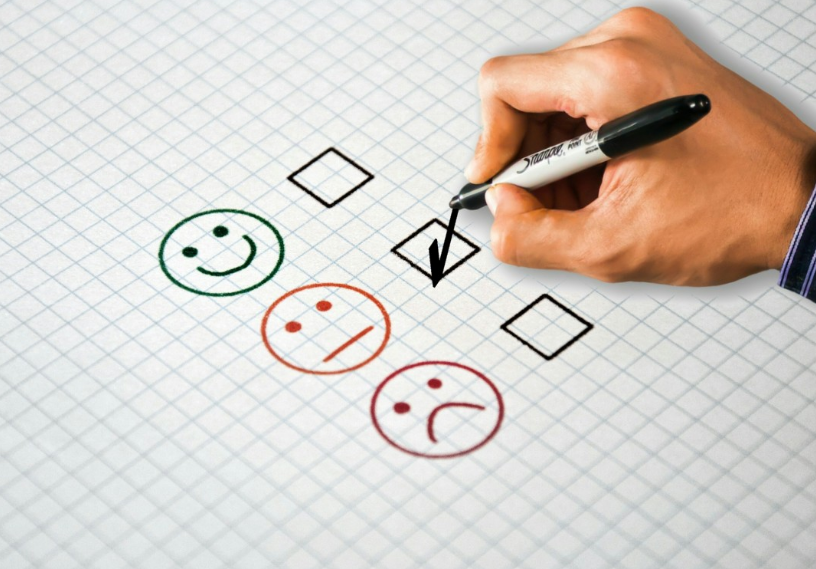 Unsupervised Sentiment Analyis with SentiWordNet and VADER in Python ...