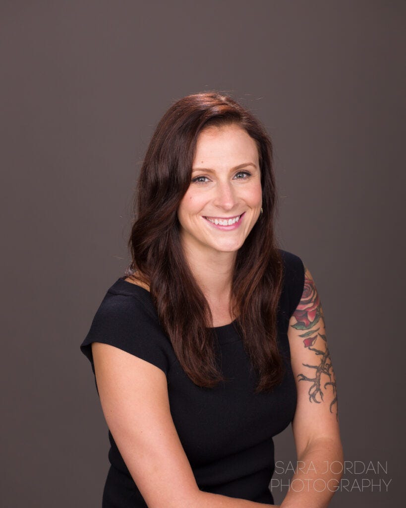 Headshot Photography - Sarajordan - Medium