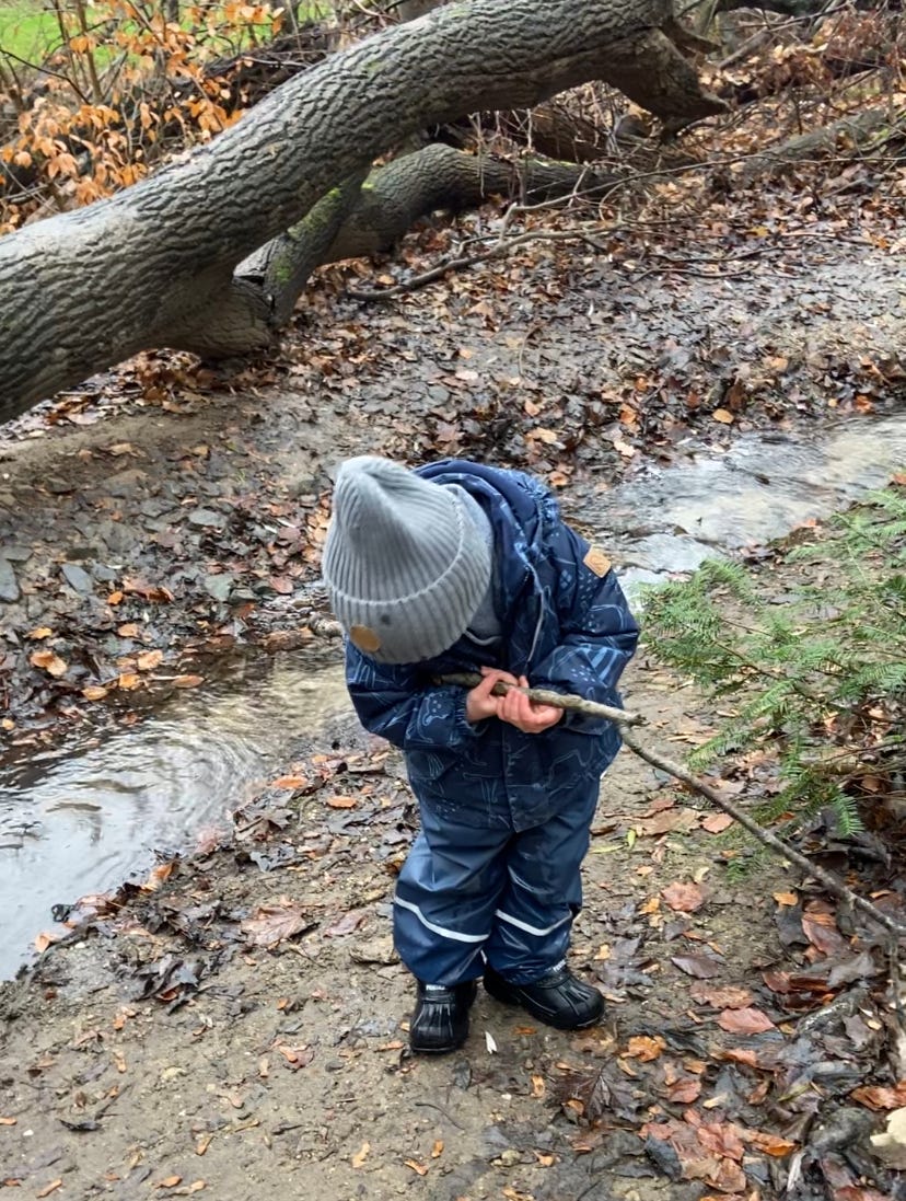 The “Mud Song” for little kids - Oliver White - Medium