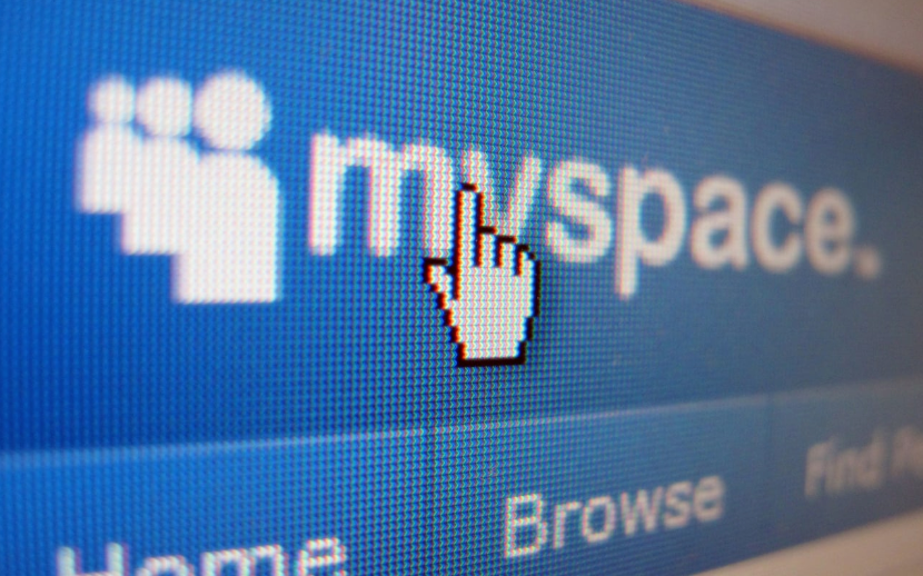 The Evolution of MySpace: From Peak to Downfall | by Camila M. | Medium