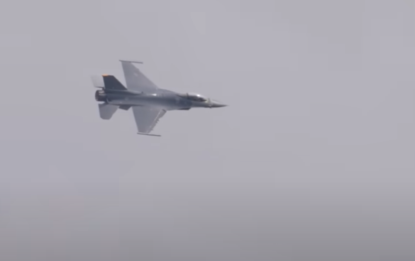 The Evolution and Ingenious Engineering of the F-16 Fighting Falcon ...