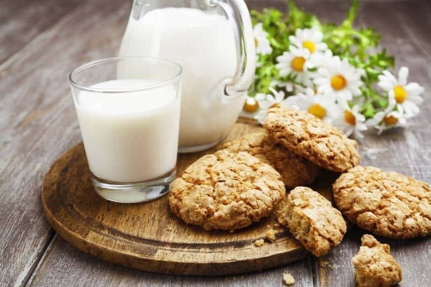 Simple carb, low sugar, and low-fat snacks! | by Collins | Medium