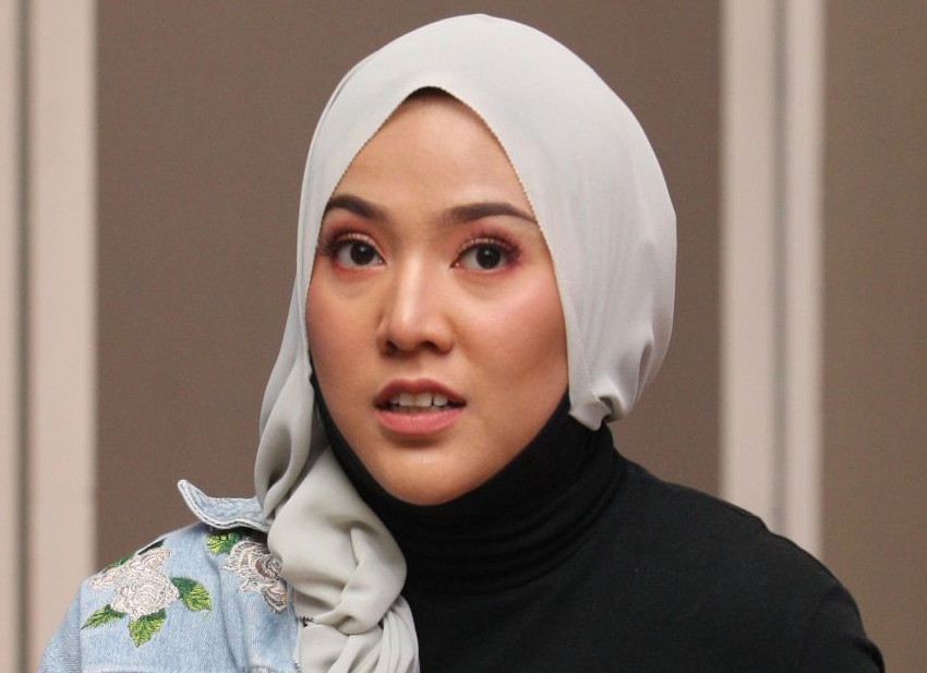 Shila Amzah Trader 9000 Avapro. Shila Amzah is being sued by the Bank… | by Xudemufolaye | Jun ...