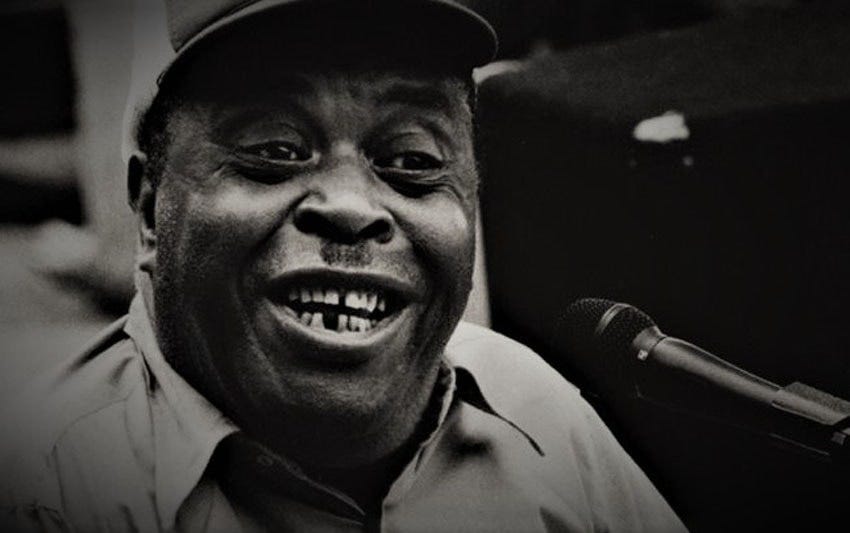 Life Lessons from the Blues: CeDell Davis | by Dr. John Gerdy | Medium