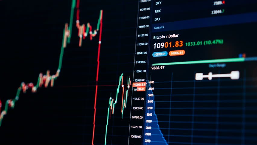 ACCIONES vs ALTCOIN. ¿Qué es más rentable, invertir en… | by LGO Group Español | Medium