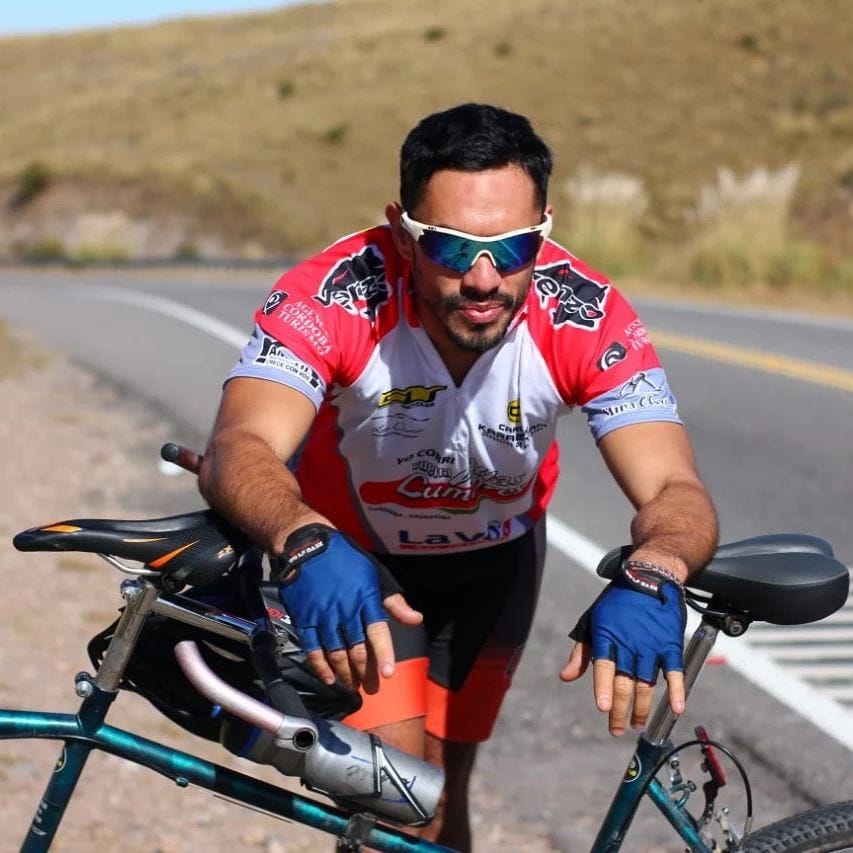 La noche supuesta. A sus 28 años, Cristian Pavón quedó… | by Evangelina ...