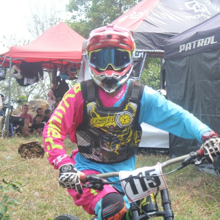 SICK MICK INDONESIA !!!, Rider Downhill Terbaik | by Atlet Downhill ...