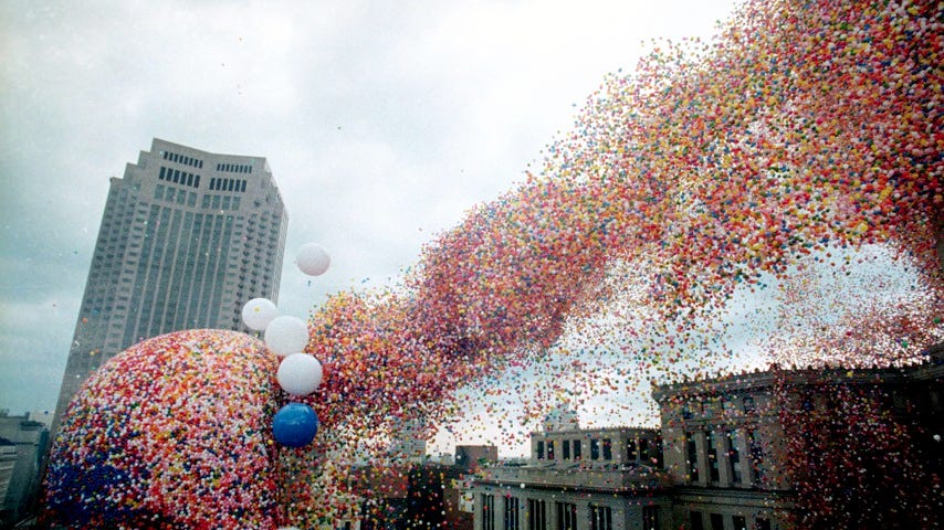 1.4 Million Balloons Killed Two Men in 1986 | by Oski | History Retold ...