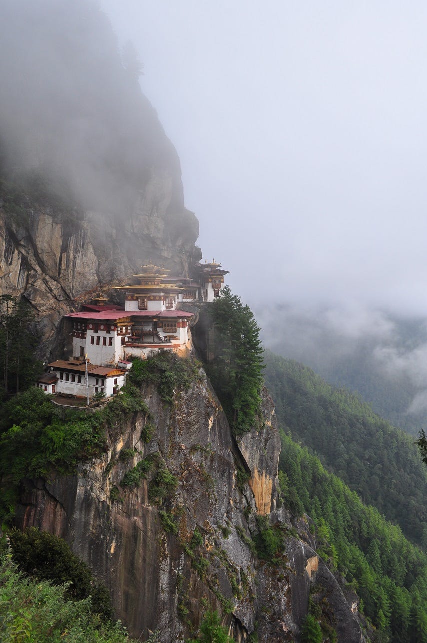 Crossing the India-Bhutan border. From scrappy backpacker to (seemingly ...