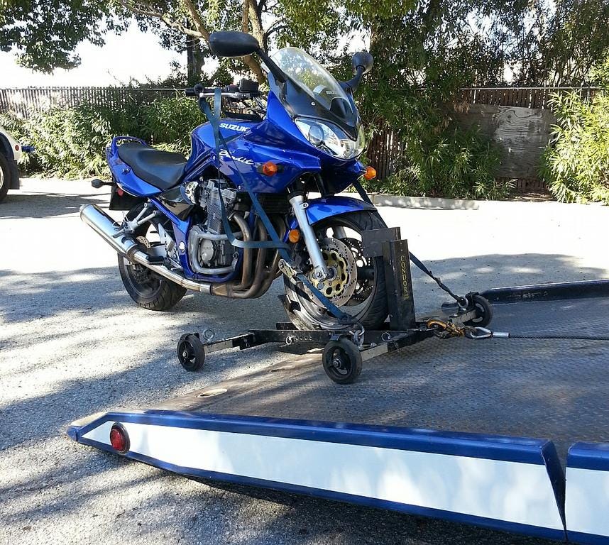 5 Crucial Factors to Consider for a Seamless Motorcycle Delivery | by ...