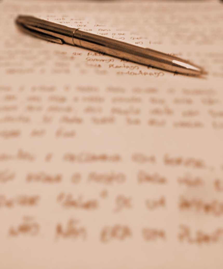 A Carta. Como começar esta carta? Eu me lembro… | by Priss Guerrero | L ...