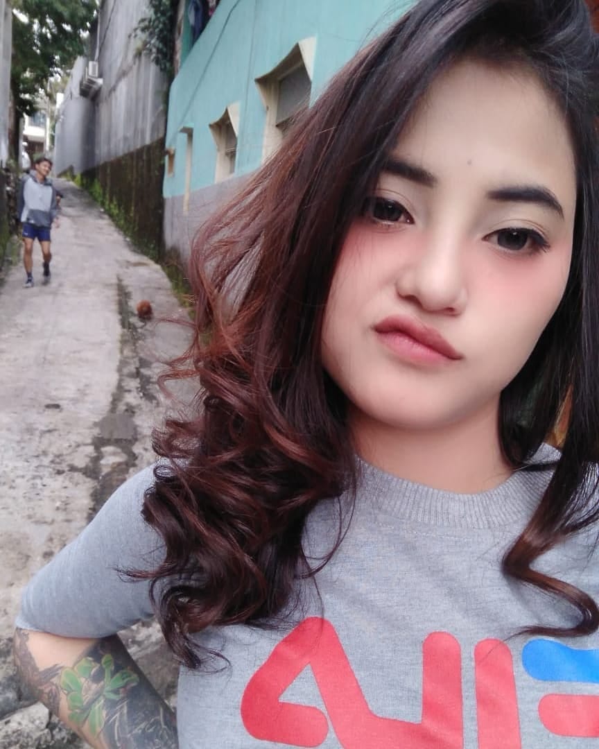 Gantianlah Udah Berapa Kali Keluar — Ber3 Indonesia - Nadia Aulia - Medium