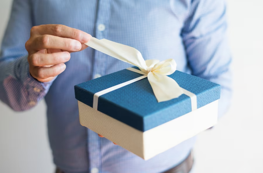Importance of Corporate Gifts in Building Client Relationships - Jasani ...