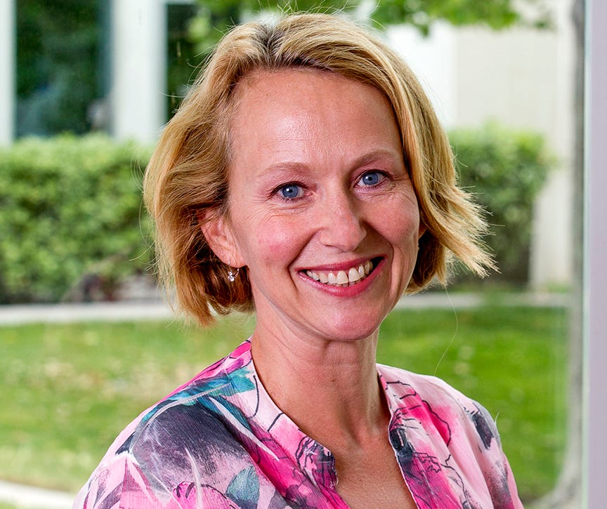 How does Amazon approach customer support now? | by Amy Cuevas ...