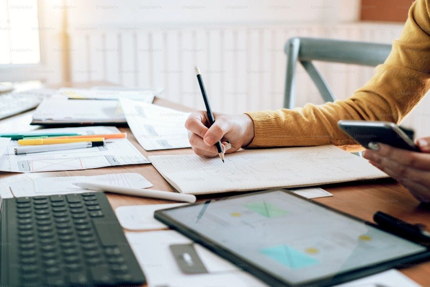Top 10 Writing Niches That Can Boost Your Freelance Income | by John ...