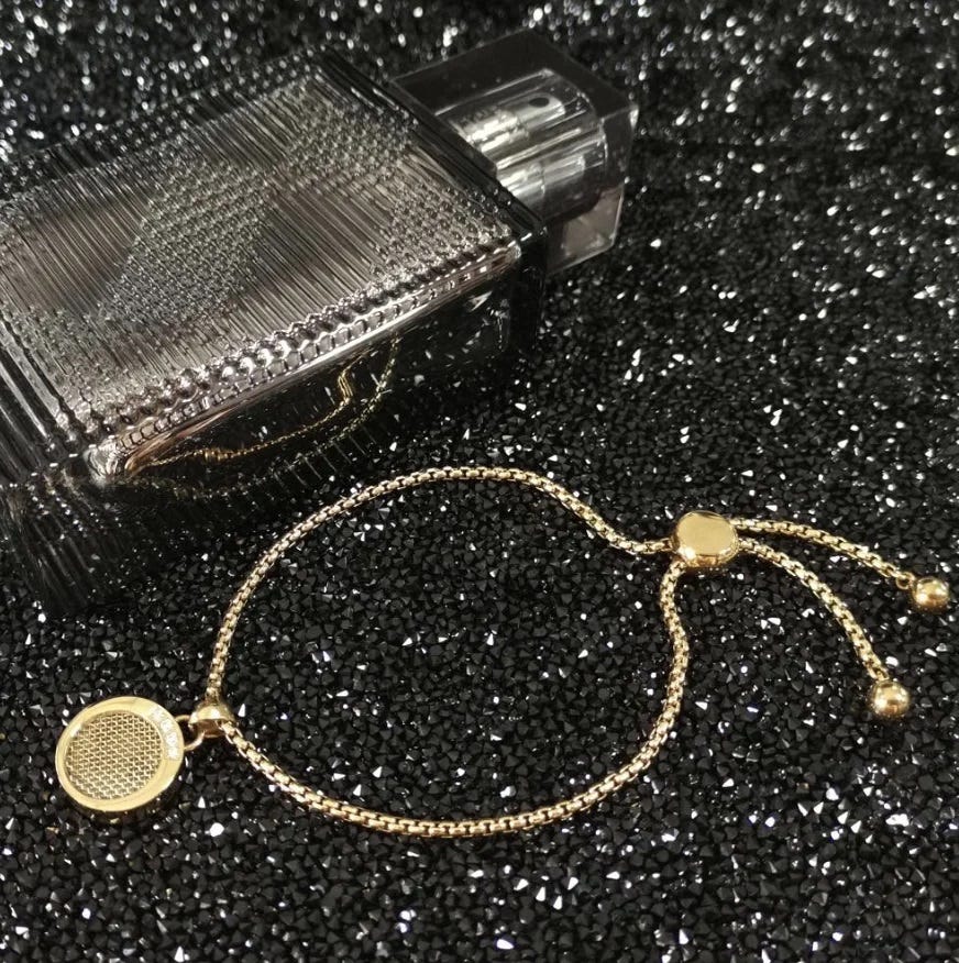 Top 3 Unique Gold Bracelet Designs For Women | by Mysentir | Medium