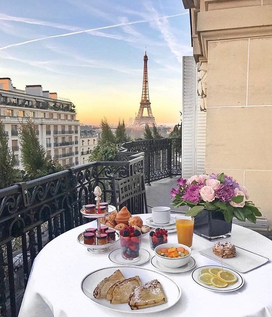 7 cibi più famosi a Parigi. Il cibo è un pezzo essenziale di… | by ...
