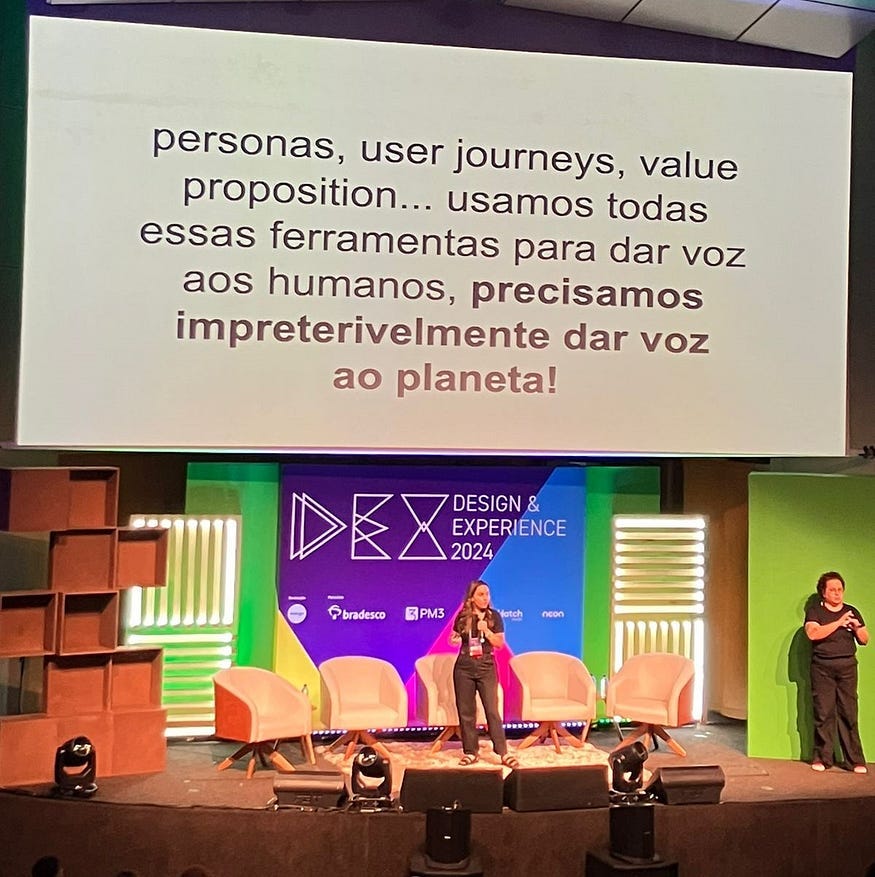 Dez pulgas que a Dexconf 24 deixou atrás da minha orelha | by Tainara Rebelo | Medium