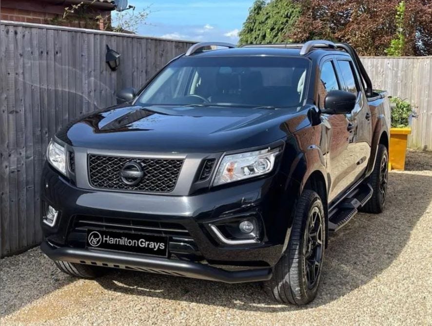 “Unveiling Excellence: 2017 Nissan Navara 2.3 dCi Tekna Auto 4WD Double ...