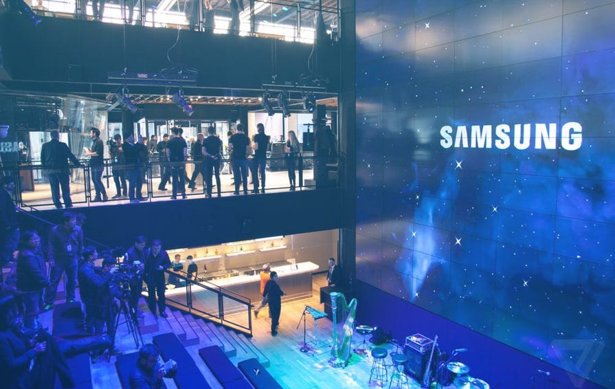 Samsung Reinvents Flagship, goes all in on VR | by Dave, The Notion ...