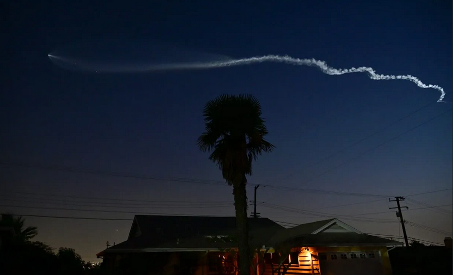 Starlink’s Rapid Expansion Sparks Concerns Over Economic, Environmental ...