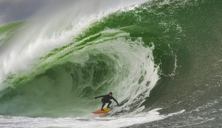 “MONTAÑA RUSA” GEAROID MCDAID | by Surferrule | Oct, 2024 | Medium