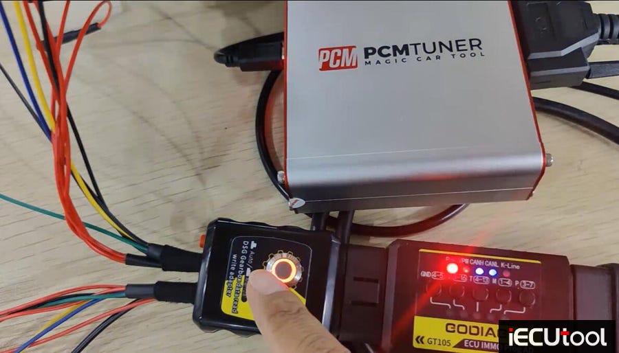 PCMTuner PCMFlash Module 58 — VAG DSG/CVT Instruction | by Evelyn | Medium