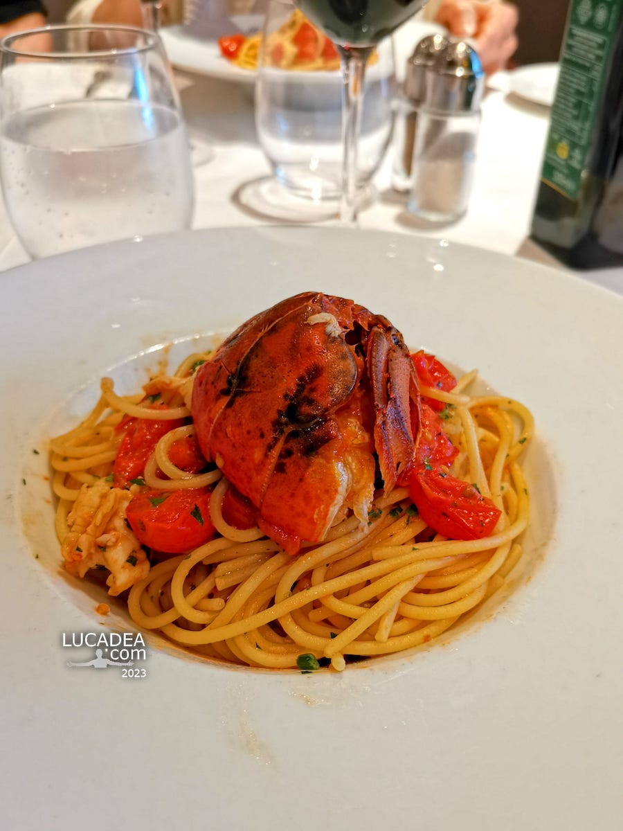 Gli spaghetti al sugo di astice, la ricetta - LUCADEA.com - Medium Gli spaghetti al sugo di astice, la ricetta - LUCADEA.com - Medium