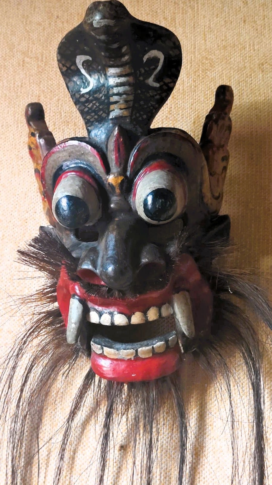 Sri Lankan Mask Carving: Traditional Ves Muhunu Crafts | Hotspot Travellers
