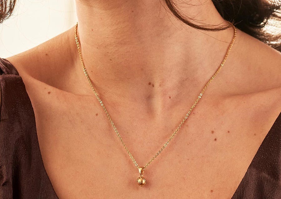 Elevate Your Ensemble: Unveiling the Best Destinations for Fashion Necklaces that Define ...