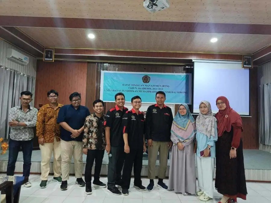Rapat Tinjauan Manajemen di UNIMUDA Sorong Bahas Temuan Audit Mutu Internal | by ...