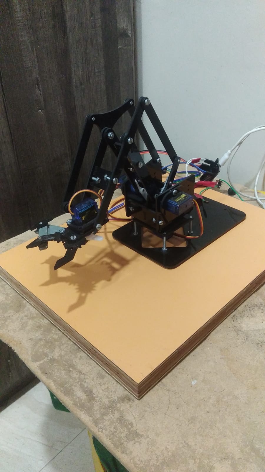 Web-Based Robotic Arm Controller Using Internet and ESP32 | by Nikhilchary | Medium