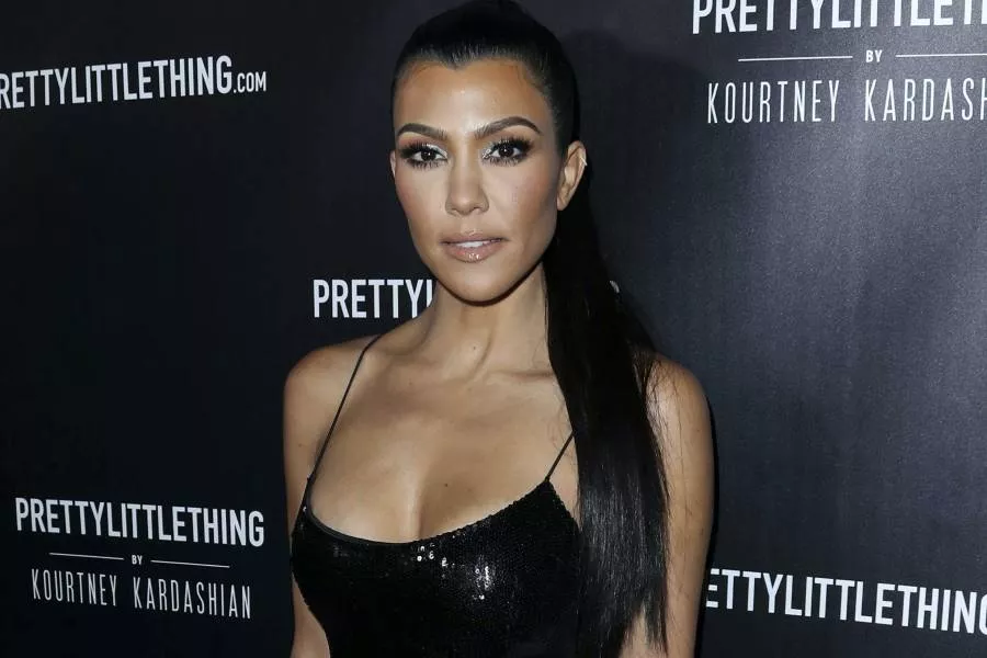Who Is Kourtney Kardashian Dating — Age, Kids, Husband, And Net Worth ...