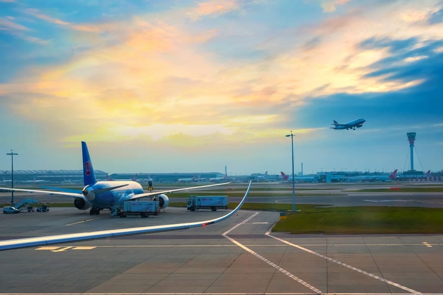 Experience London Gatwick airport transfers with a comfortable four ...