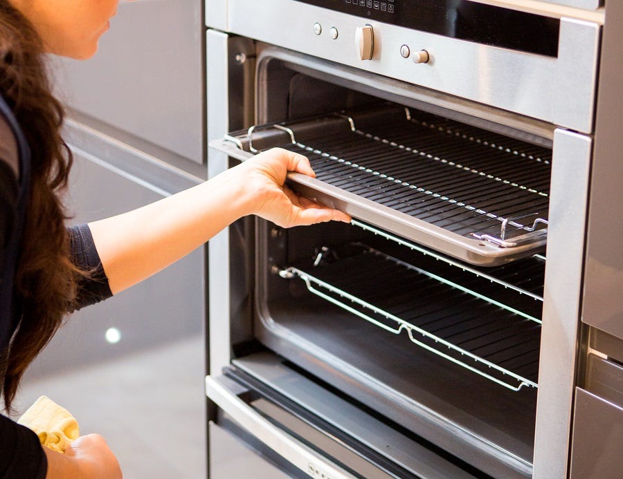 5 Tips for Keeping Your Oven Clean at All Times | by Fast Oven Cleaning ...