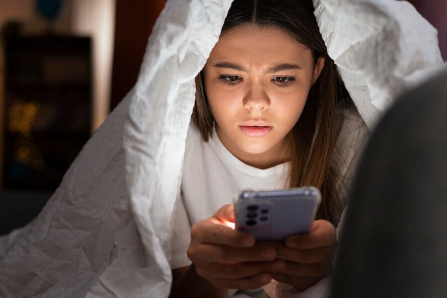 How to avoid social media addiction ? | by Healthabits | Feb, 2024 | Medium