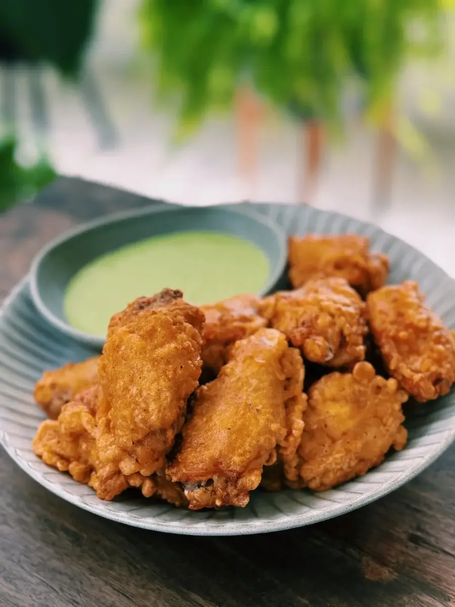 Taiwanese Fried Wings 2 Ways With Creamy Green Sauce | by Emily Cooks ...